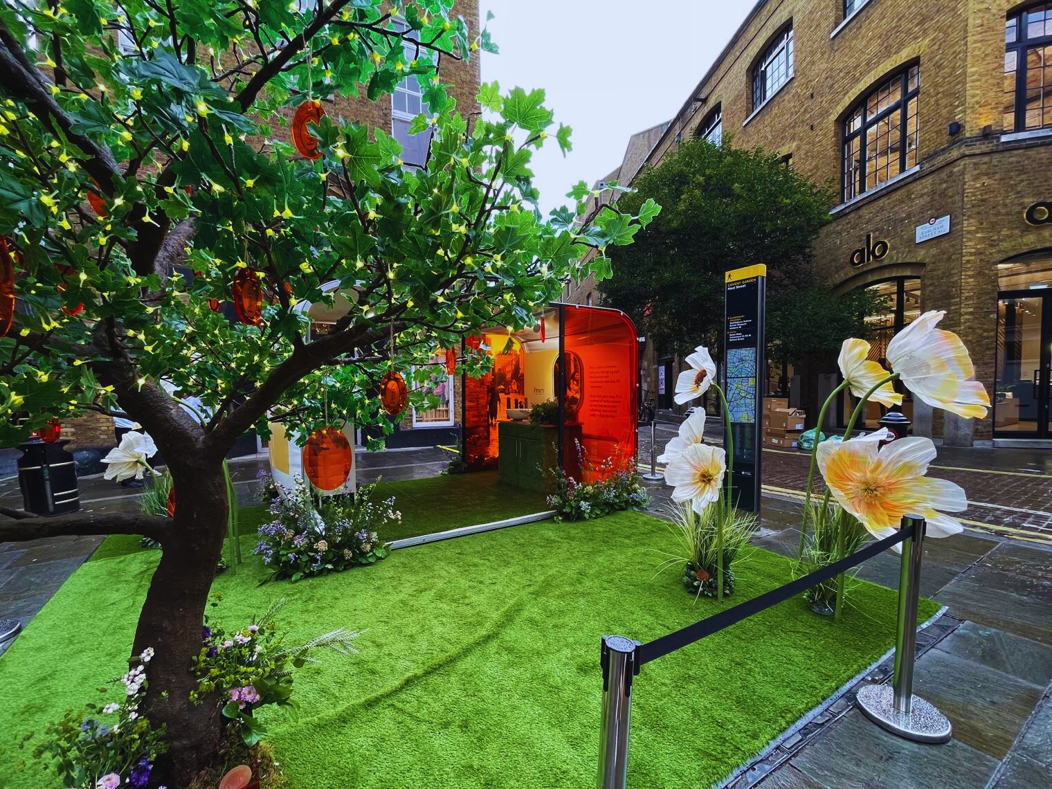 Pears Soap Activation, Seven Dials, London - Brewco Marketing Group